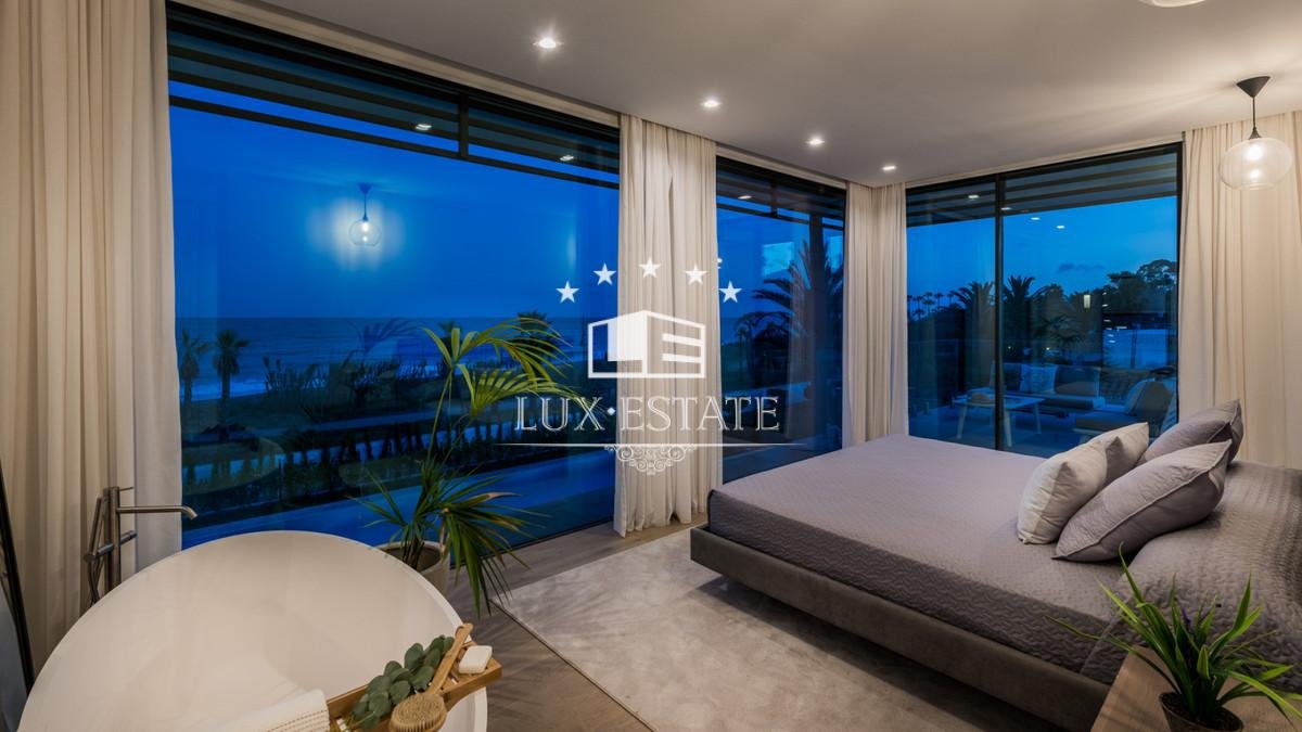 Stunning contemporary brand-new beachfront villa - luxestate